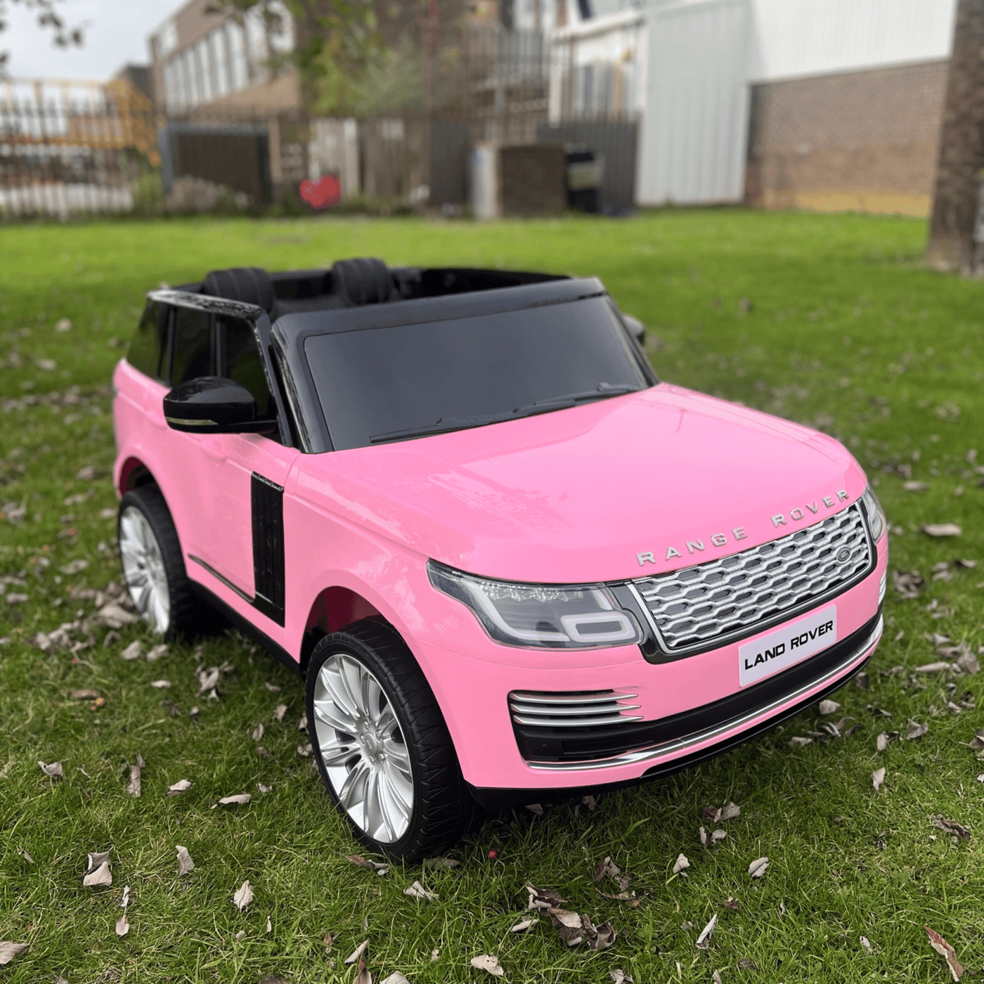 Range Rover Vogue 24V/7AH Battery Electric Ride On Car — RiiRoo