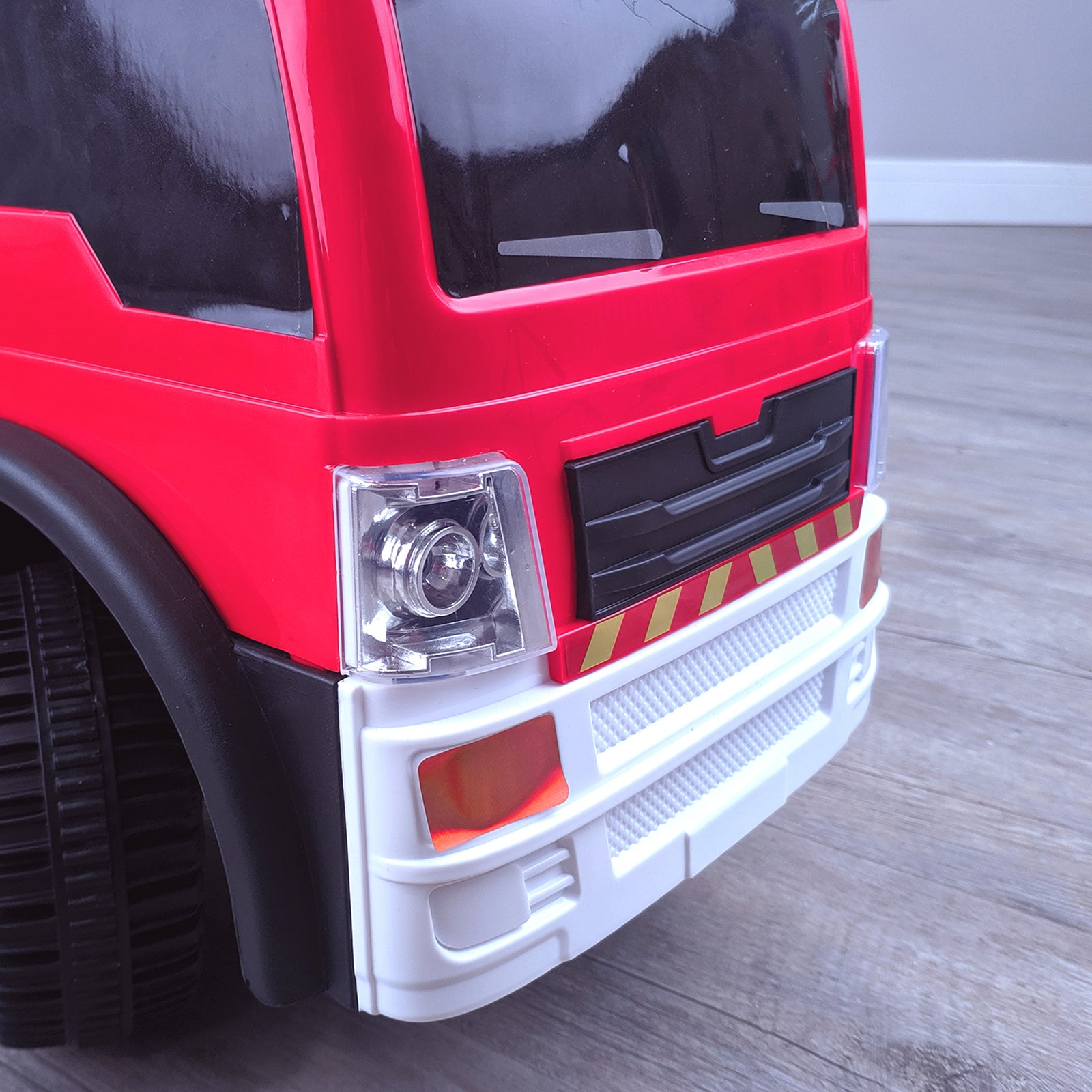 RiiRoo 6V Ride On Fire Engine & Rescue Truck